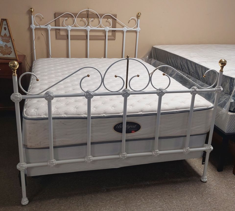 Queen White Rod Iron Bed (Bed Only) bidding ends 5/24 $150.00 ...