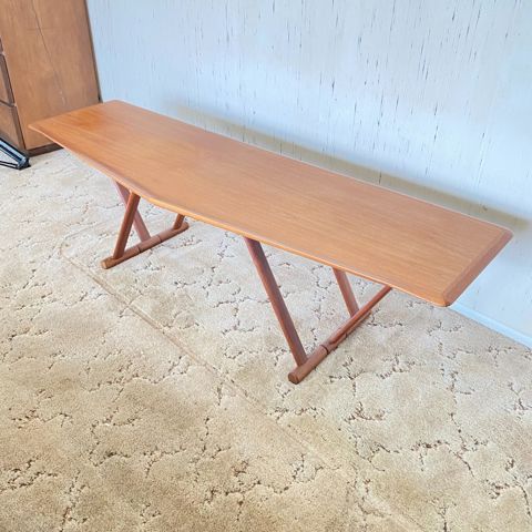 L28 Scandinavian Teak Coffee (Danish Modern) Table MK Craftsmanship ...