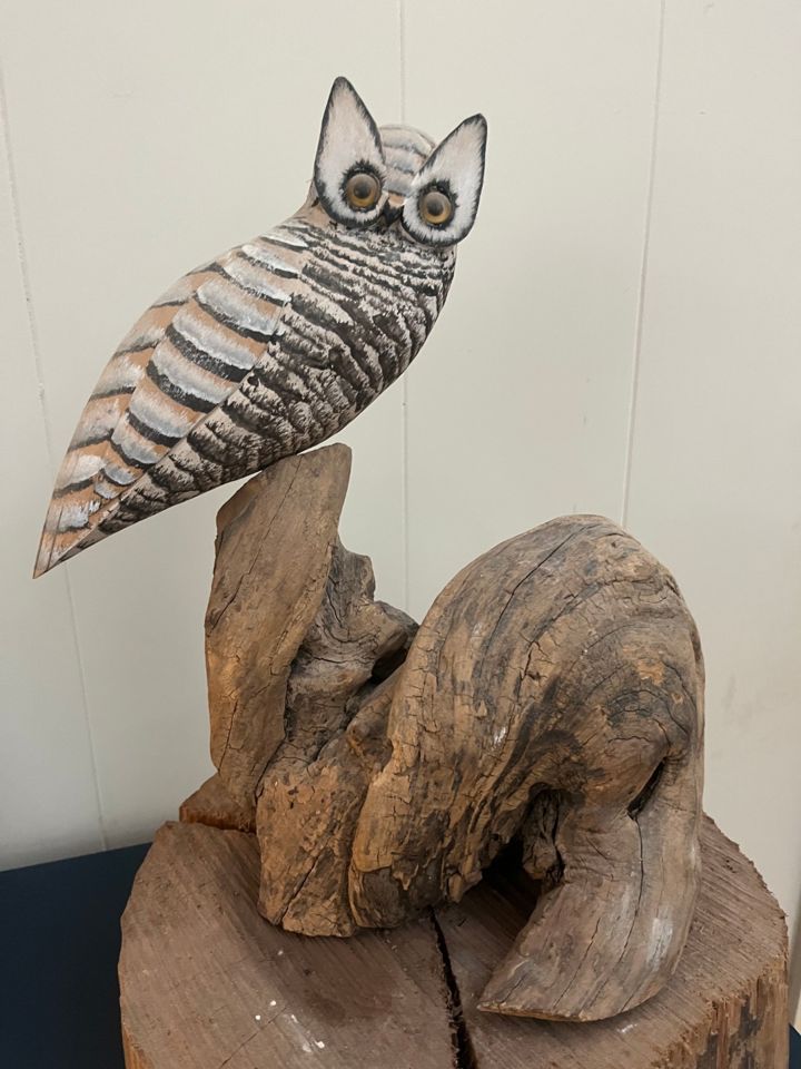 #109 Carved Owl on Driftwood bidding ends 7/11 $85.00 | EstateSales.NET