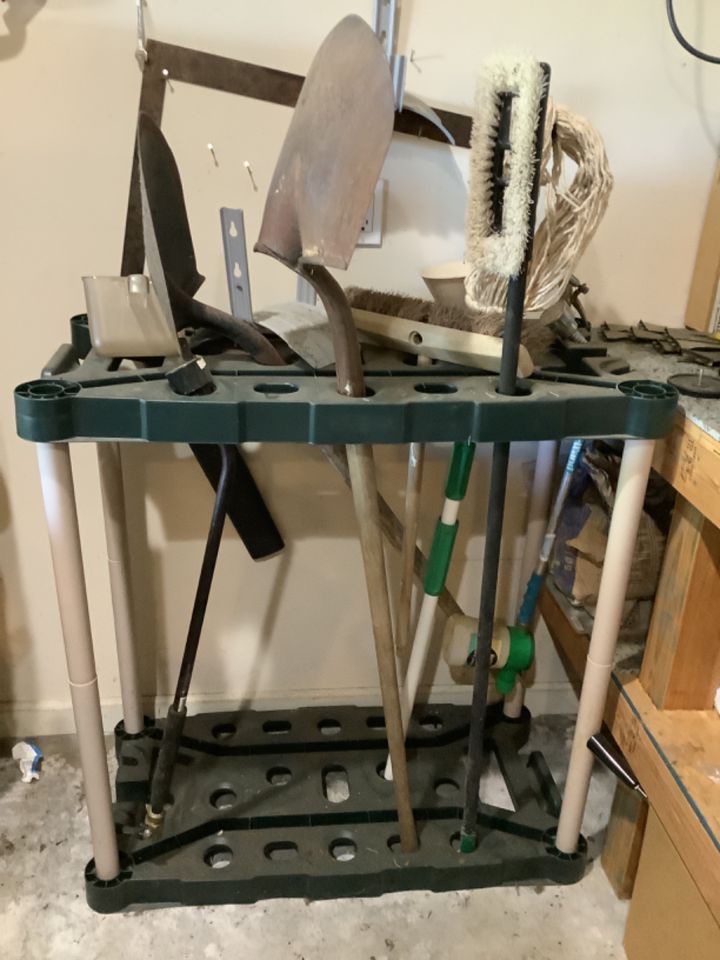 510- Rubbermaid Garden Tool Organizer bidding ends 7/10 $6.00 ...