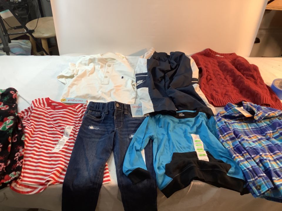 336- New BoyToddler Clothes bidding ends 4/2 $6.00 | EstateSales.NET