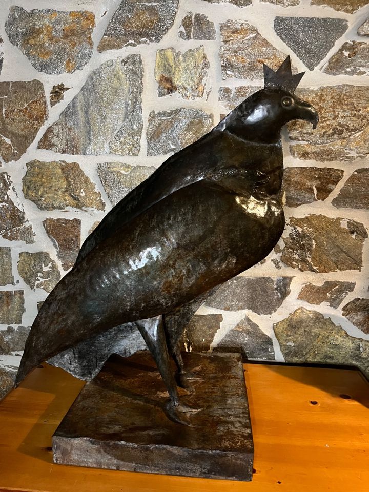 UNUSUAL METAL ROOK SCULPTURE bidding ends 2/10 $195.00 | EstateSales.NET