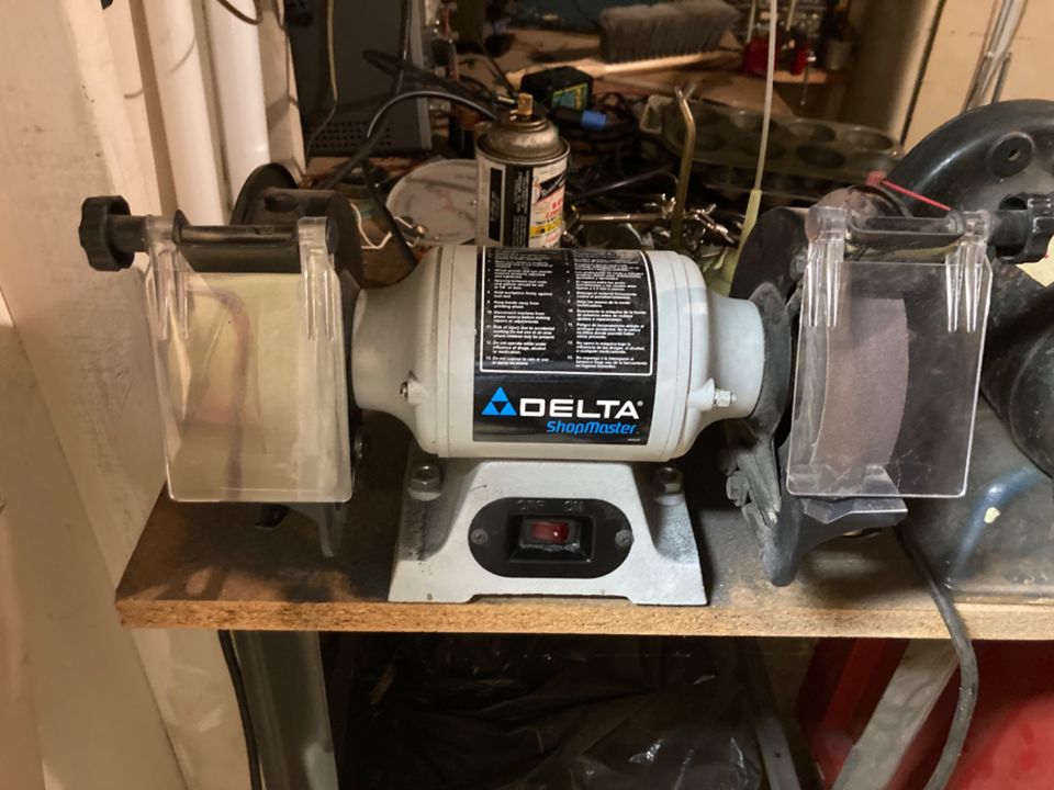 Delta GR100 6 Bench Grinder bidding ends 10/20 $30.00 | EstateSales.NET