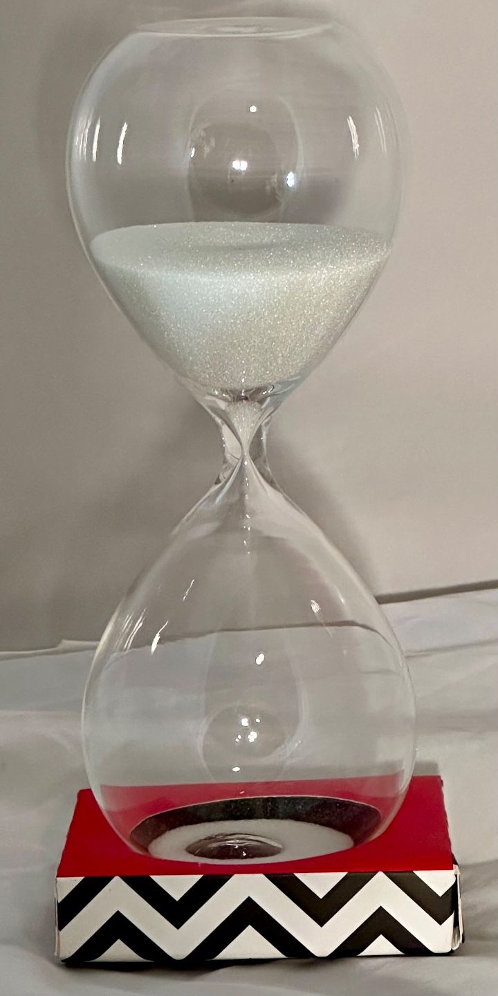 100-30-0 Glass Hourglass (open box) bidding ends 3/22 $1.00 ...