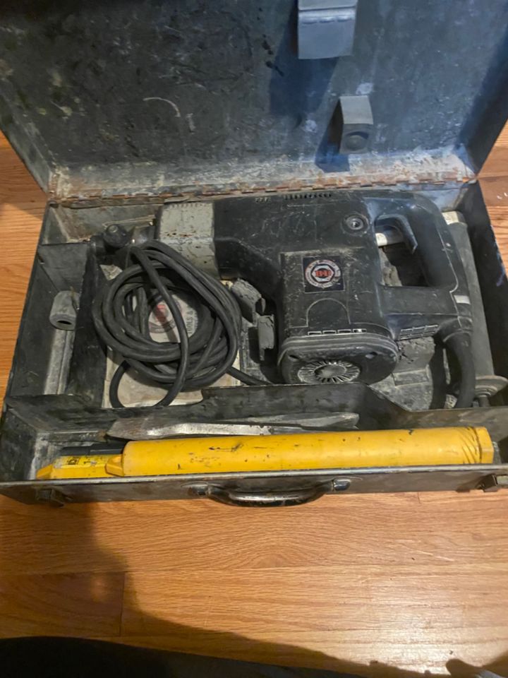 MACHO Power Tool - Not Tested bidding ends 7/21 $3.00 | EstateSales.NET