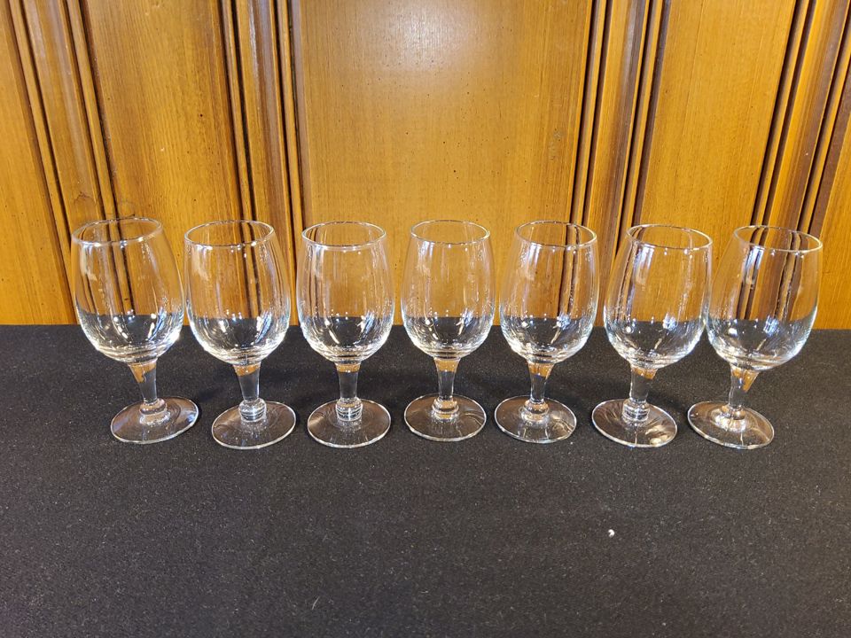 F97 Vintage Small Stemware Juice Glasses Set Of 7 ~ 4 Tall bidding ends ...