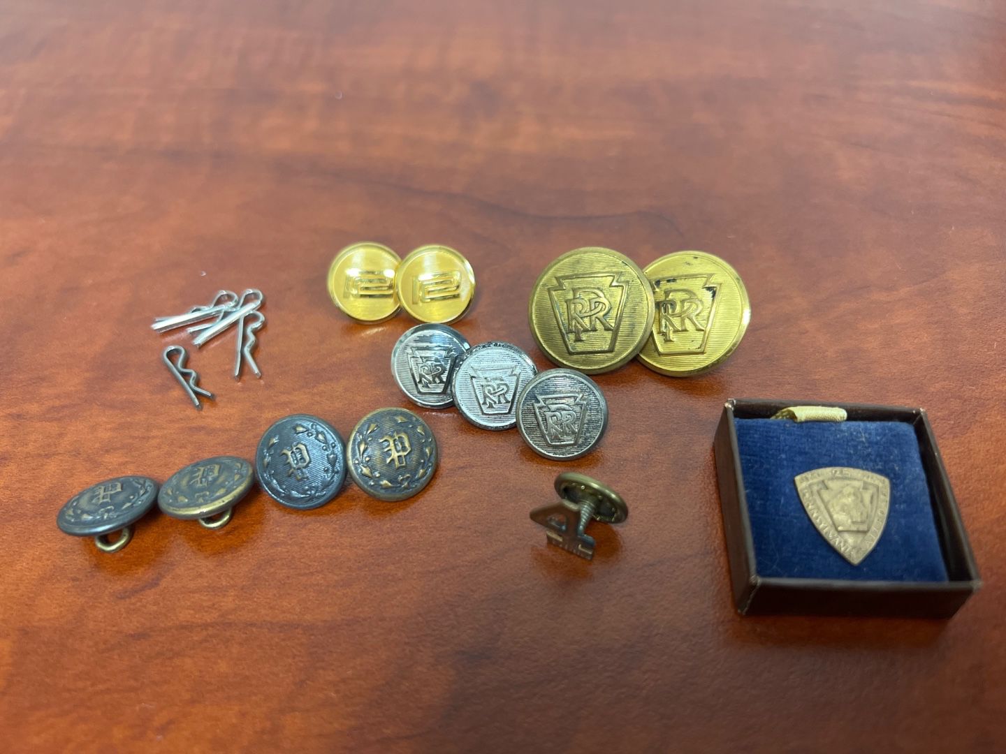 Lot of 13 Vintage Railroad Pins and Buttons bidding ends 7/23 $12.00 ...