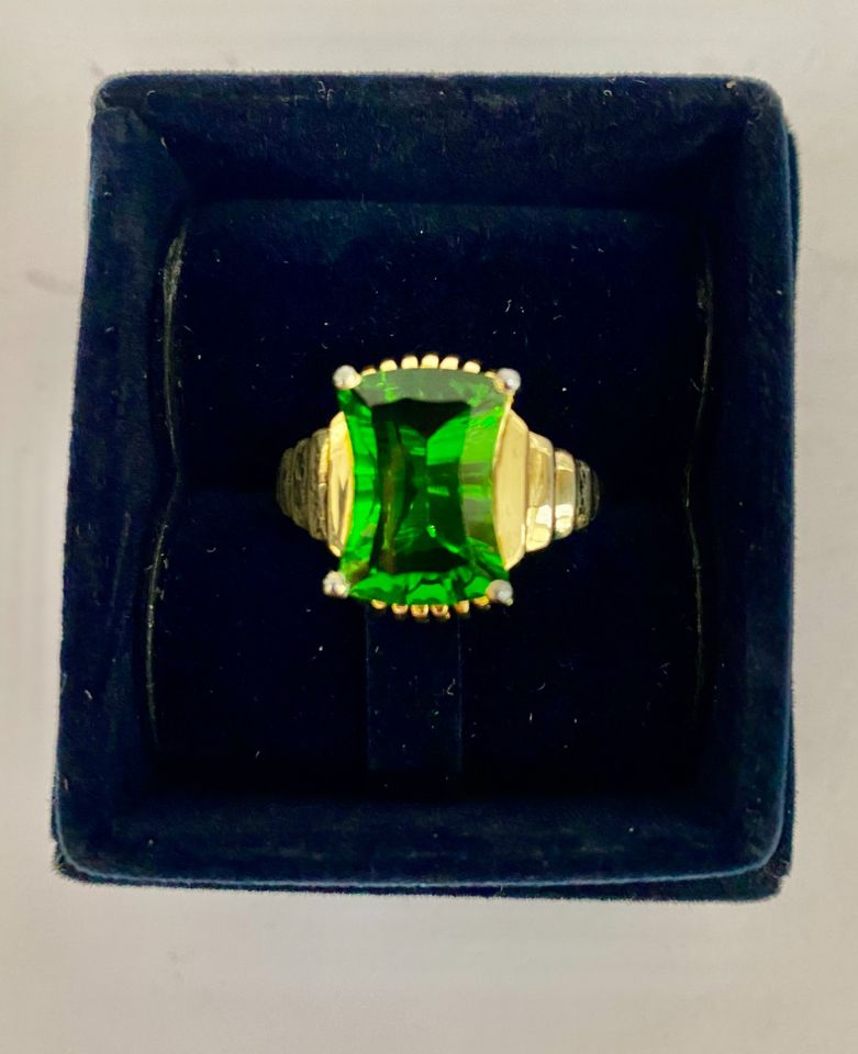 Item 88 - Stauer Helenite Ring Size 9 bidding ends 4/19 $148.00 ...