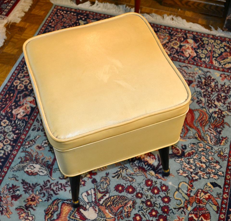 477 - MCM Sewing Stool bidding ends 6/21 $13.70 | EstateSales.NET