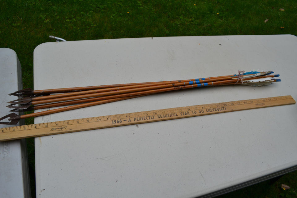 353 - Vintage Nirk Arrows bidding ends 6/11 $6.00 | EstateSales.NET