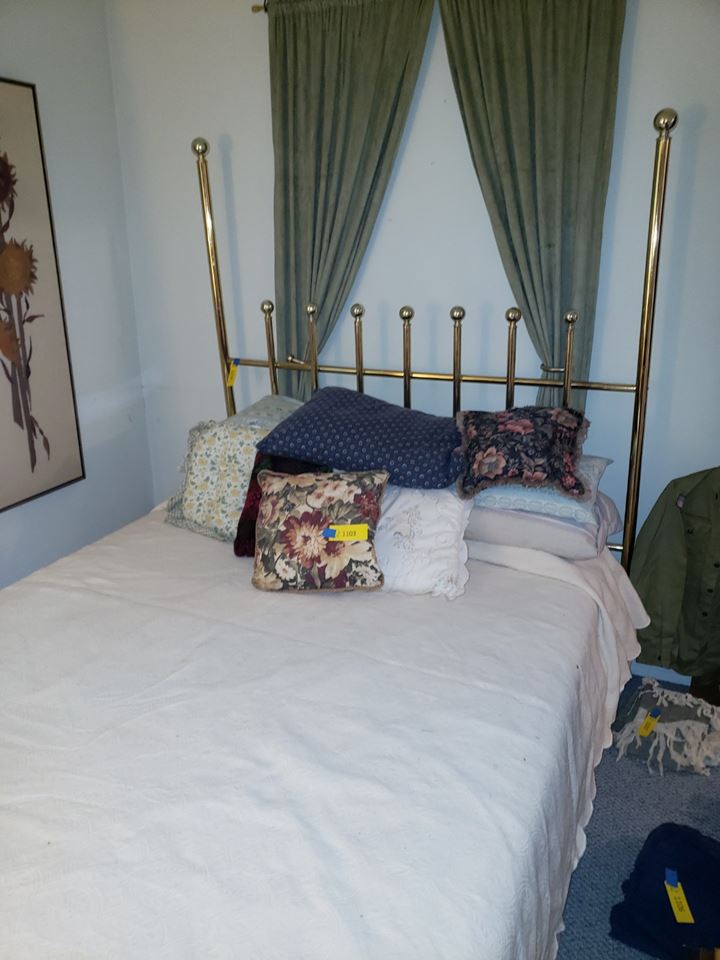 BR 1114: Bed Frame and Mattress bidding ends 7/5 $5.00 | EstateSales.NET