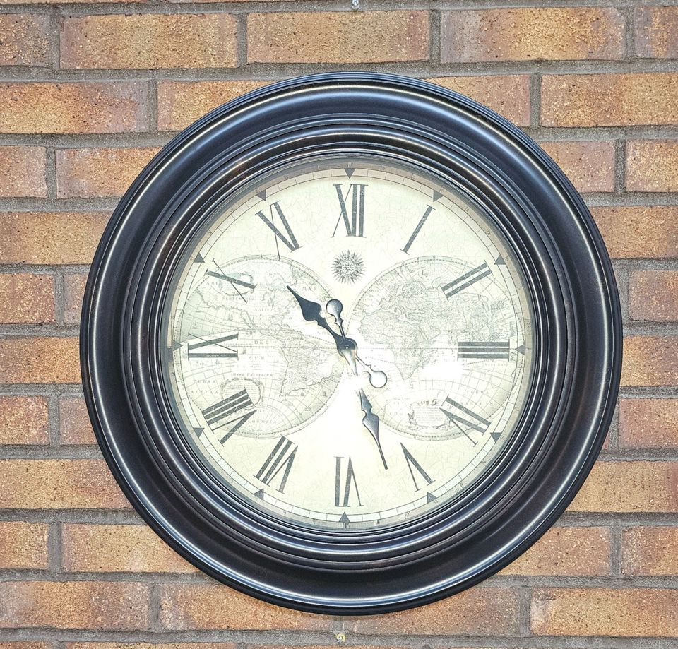 Black Framed Wall Clock bidding ends 6/20 $25.00 | EstateSales.NET