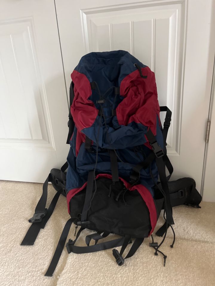 Lot 69 Camp trails Shasta hiking backpack bidding ends 3/6 $17.50 ...