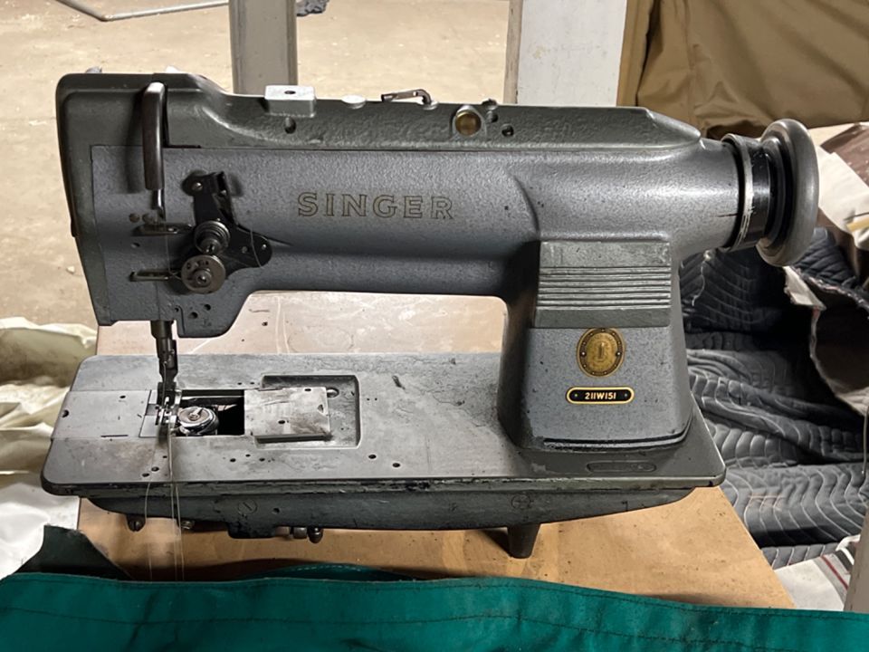 SINGER 211W151 HEAVY DUTY UPHOLSTERY NEEDLE FEED INDUSTRIAL SEWING ...