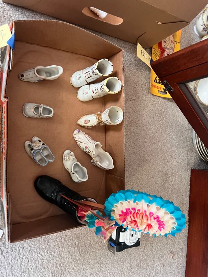 LR 1075: Vintage Porcelain Shoes (Made in Occupied Japan) bidding ends ...